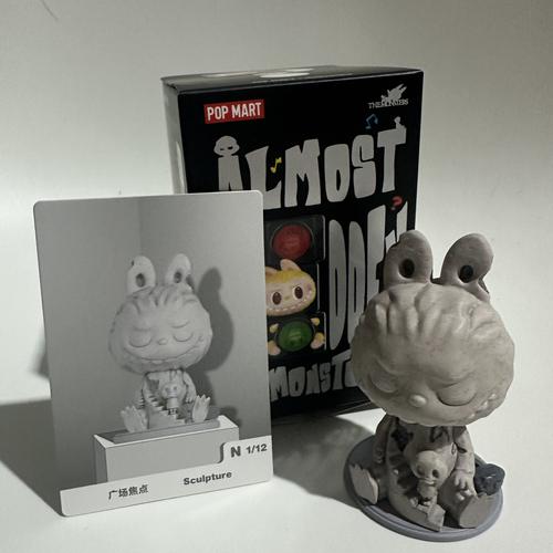Jual Labubu The Monster Almost Hidden Sculpture - Kota Depok ...