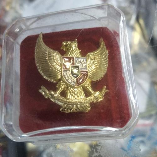 Jual PIN cor garuda pancasila/logam kuningan/harga sudah dengan kotak ...