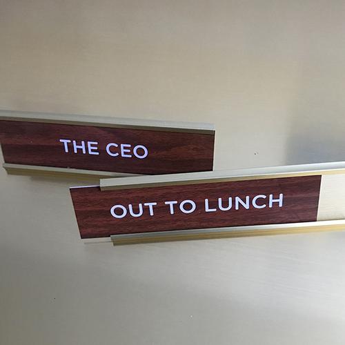 Jual Name Plate Holder Meja Desk / Papan Nama Meja Aluminium / Sign ...