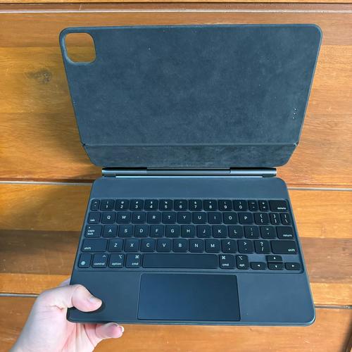 Jual Apple Magic Keyboard Ipad Pro 11 inch - Hitam - Kab. Karimun ...
