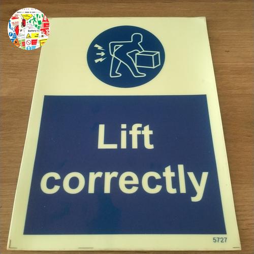 Jual 335727 Tanda wajib - Angkat dengan benar 20x15 cm - Kota Depok ...