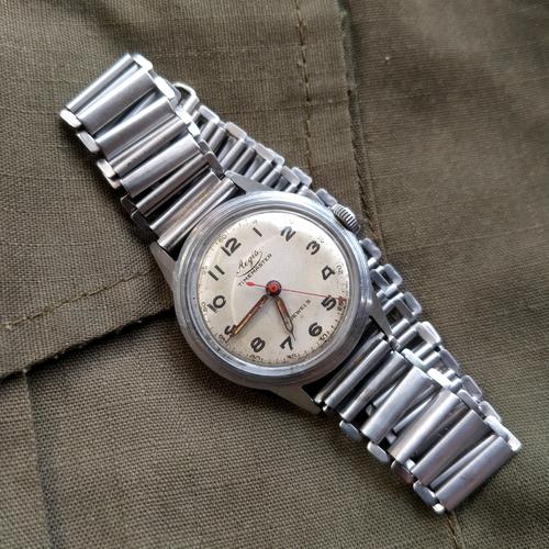 Jual jam tangan aegis tahun 1940 by montres wyler military Switzerland ...