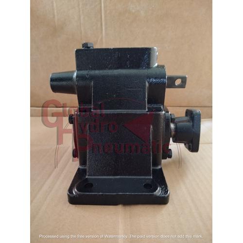 Jual Power Take Off Assy Canter PS125 PTO Gear Pump PTO-1623/JW - Kota ...