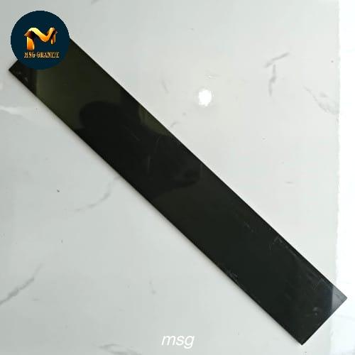 Jual Granit List plint 10×60 hitam polos glossy /GRANITE/keramik ...