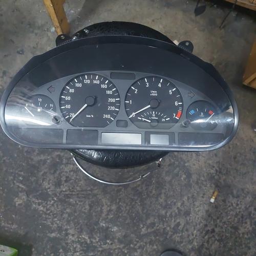 Jual Instrument cluster / speedometer BMW E46 318 325 Original ...