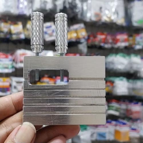 Jual ALAT PELURUS AS TAMIYA / SHAFT CHECKER / ALAT TES KELURUSAN AS ...