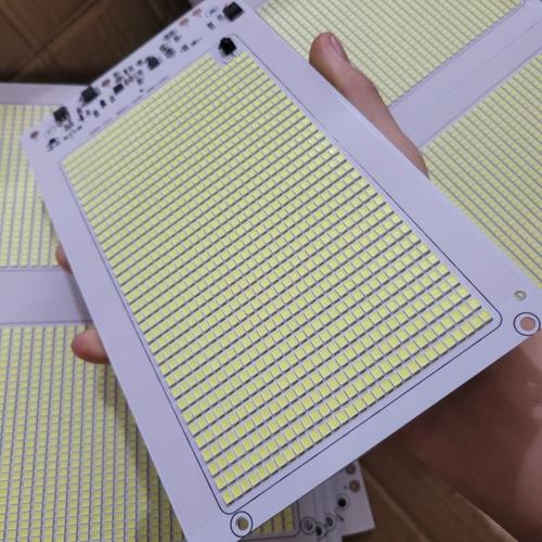 Jual Papan Led Besar smd 2835 input 3.2v 3.7v - 4.2v 18650 32650 DIY ...