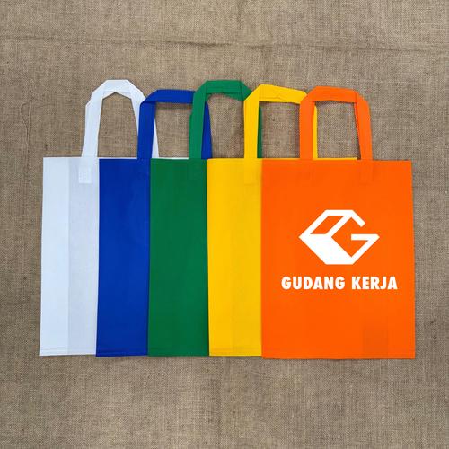 Jual Tas Spunbond Custom Sablon 25 x 35 x 10 cm Tas Belanja Daur Ulang ...
