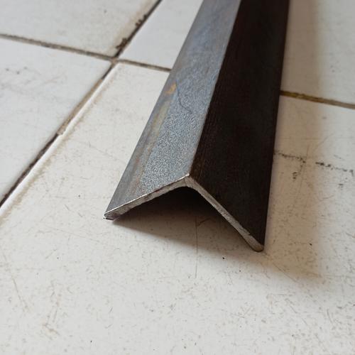 Jual Besi Siku 5 x 5 Cm Tebal 3,5 mm Panjang 1 mtr - Jakarta Barat ...