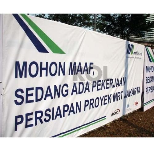 Jual spanduk banner cetak gambar poster kerja proyek pagar tutup pintu ...