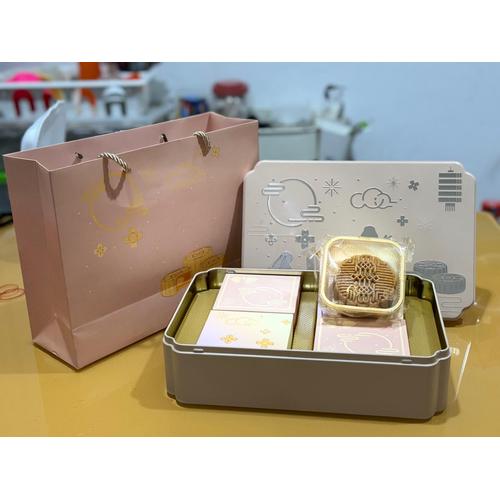 Jual Box isi 4 Original MoonCake Kue Bulan Gift Parcel Moon Cake ...