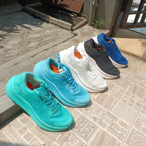 Jual ortuseight sepatu lari hyperblast encore - Putih, 45 - Kota ...