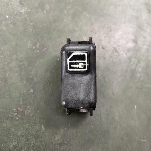 Jual Switch lock unlock mercedes benz w202 w124 boxer - Kab. Sleman ...