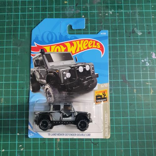Jual hotwheels '15 land rover defender double cab - Jakarta Barat ...