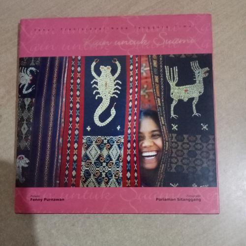 Jual Buku Tenun Tradisional Nusa Tenggara Timur, Kain untuk Suami ...