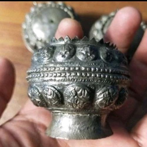 Jual #1. BARANG ANTIK PERAK TEMPAT KAPUR SIRIH BANGSAWAN BUGIS JAMAN ...