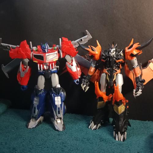 Jual Transformers Prime Beast Hunters Optimus Prime & Predaking ...