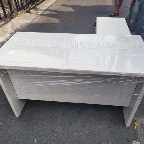 Jual Meja L minimalis 120x120 bahan kayu multiplex lapis HPL, kuat dan ...
