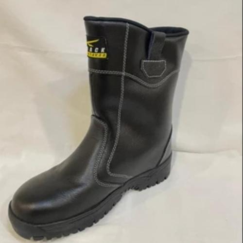 Jual Sepatu Safety Shoes TRACK RAKTAYO Type-004 HITAM - 44 - Jakarta ...