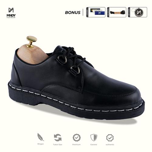 Promo MNDY Official - Weekly Black - Sepatu Docmart Kulit Formal Pria ...