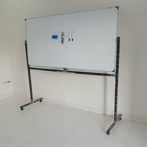 Jual Whiteboard / Papan tulis DAIKI Magnetic Single face stand 90x150 ...