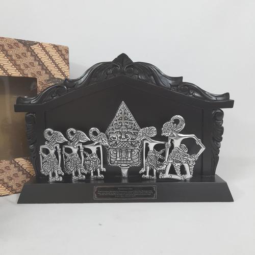 Jual Wayang geber pajangan hiasan wayang Pandawa lima silver - Jakarta ...