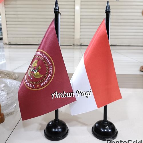 Jual best seller bendera merah putih+bendera Kemhan+tiang kayu ...