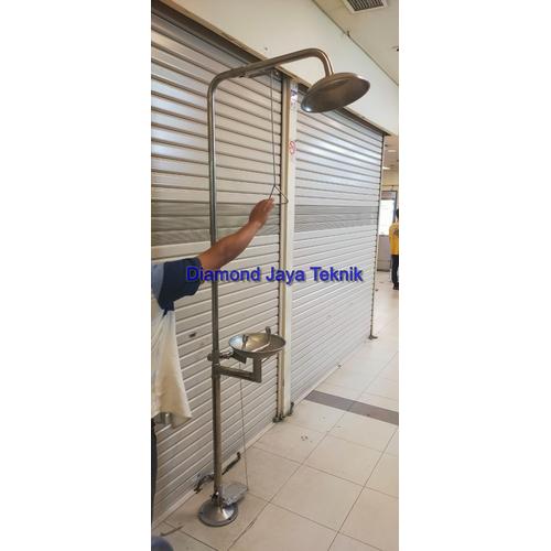Jual Emergency Eyewash Shower Station / Stand Eye Wash - Dengan Pedal ...