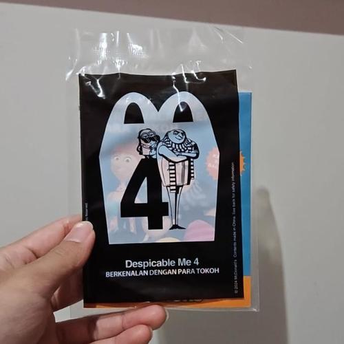 Jual OFFICIAL Happy Meal Minion Despicable me 4 2024 minions Pit crew ...