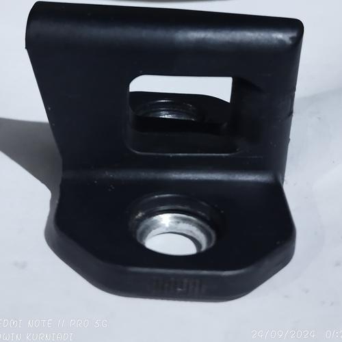 Jual Doorlock Loop Hook Striker Mercedes Benz W211 W203 original - Kota ...