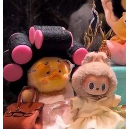 Jual OFFICIAL Labubu Macaron Upset Duck Roll Rambut Pop Mart ORDER NOW ...