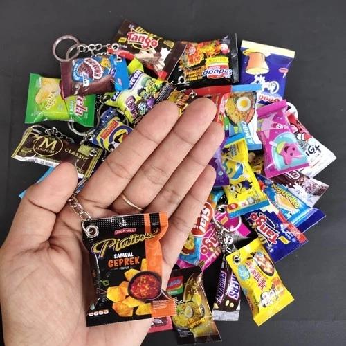 Jual Gantungan Kunci Snack Makanan Ringan Keychain Souvenir Cemilan ...