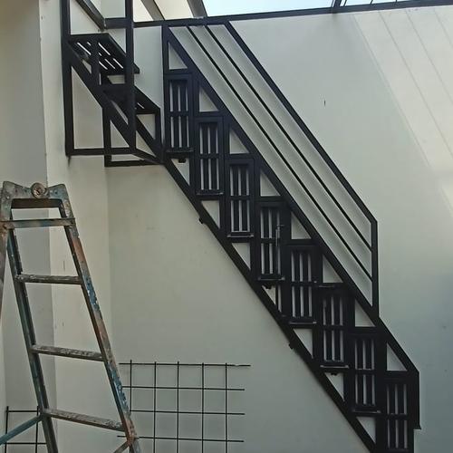 Jual Tangga Lipat Dinding Minimalis - Kab. Bekasi - ALEANDRA BERJAYA ...