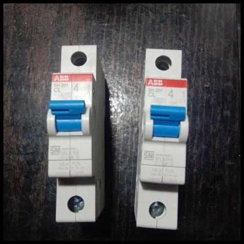 Jual Mcb Alat Listrik Mcb Abb Original Pln 4 Ampere Cl4 Pin Biru 1 Phase - Jakarta Barat ...