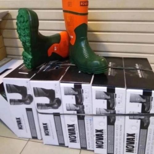 Jual SEPATU SAFETY BOOTS LISTRIK 20 KV / SAFETY BOOTS NOVAX 20KV ...
