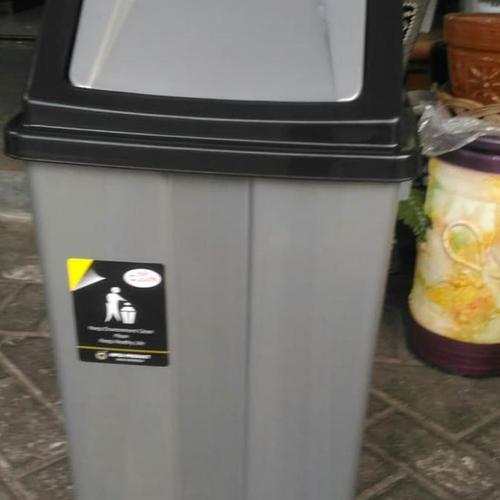 Jual terbaru Tong Sampah Besar 42 liter ABU MPW/Tempat Sampah Besar tutup goyang top - Kota ...
