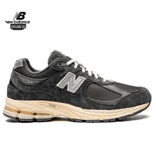 Jual SEPATU NB NEW BALANCE 2002R BLACK DARK GREY - 43 - Jakarta Selatan ...
