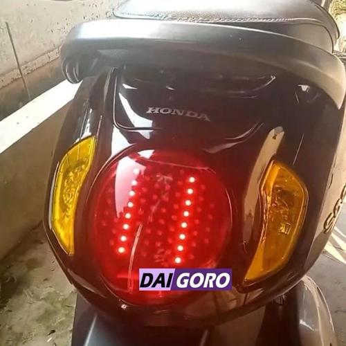 Jual Lampu Stop Led Scoopy New Coloseum 10 Mode Running Otomatis ...