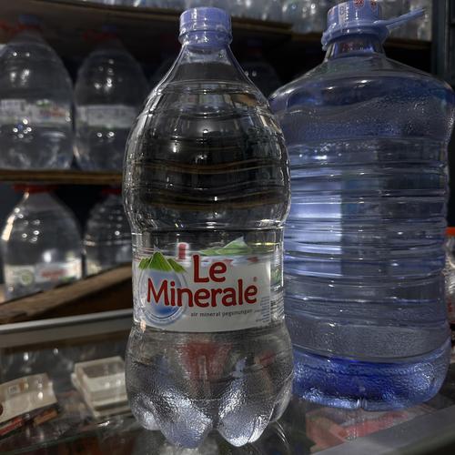 Jual Le minerale 3liter 3 liter air mineral - Jakarta Pusat - cheris ...