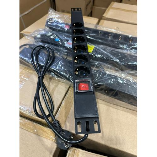Jual PDU 6 lubang / Power Distribution Unit PDU 6 OUTLET with on/off ...