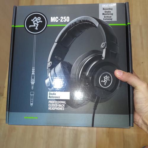 Jual Mackie MC-250 Closed Back Over Ear Headphones Reference Original ...
