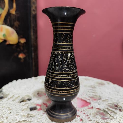 Jual Vas Bunga Kuningan Hitam Vintage ukiran emas klasik rare langka T ...