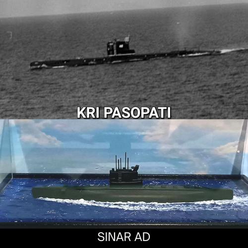 Jual Diecast Miniatur Kapal Selam KRI PASOPATI dengan diorama Laut ...