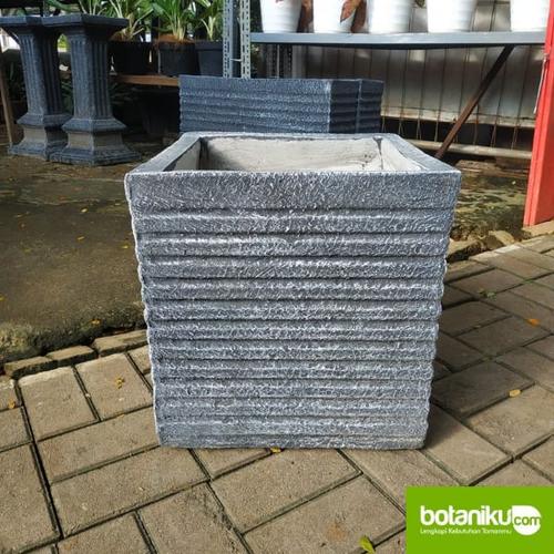 Jual pot semen kotak minimalis 40 cm - Kota Tangerang Selatan ...