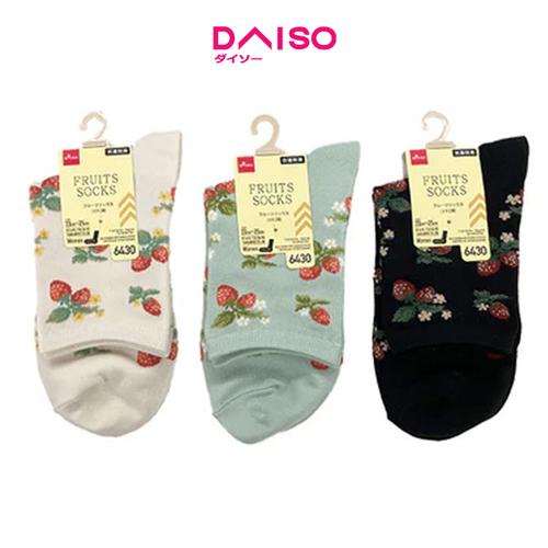 Jual Daiso Fruit Socks - Regular - Strawberries - - Light green ...