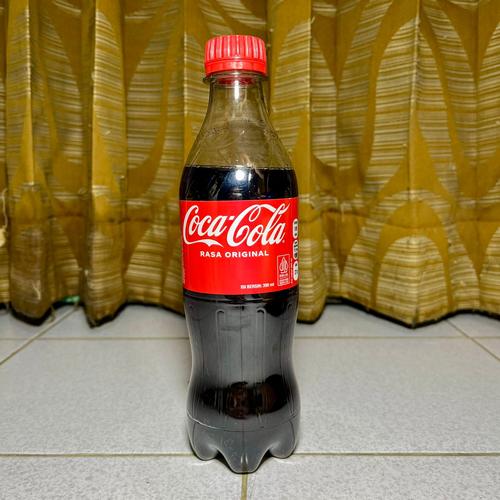 Jual Coca Cola Botol 390mL Rasa Original / Coke Soft Drink Minuman Soda ...
