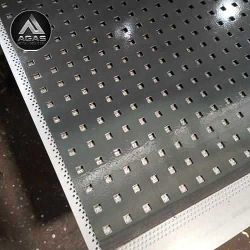 Jual Plat Lubang Besi Perforated Kotak 2mm 120x240cm - 10x10mmZZAG ...