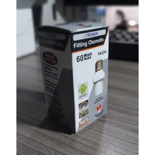 Jual Fitting otomatis timer lampu ON jam18.00 dan OFF 05.30 fiting ...