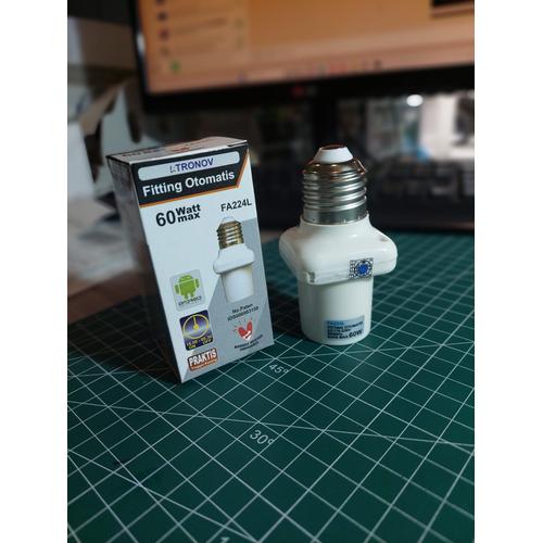 Jual Lampu Led otomatis Fiting Fitting Timer ON OFF - Fitting 25 Watt ...