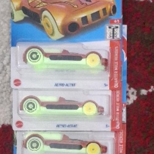 Jual Hotwheels Hot Wheels Retro-Active orange Q24 HTB86 - Kota Bekasi ...